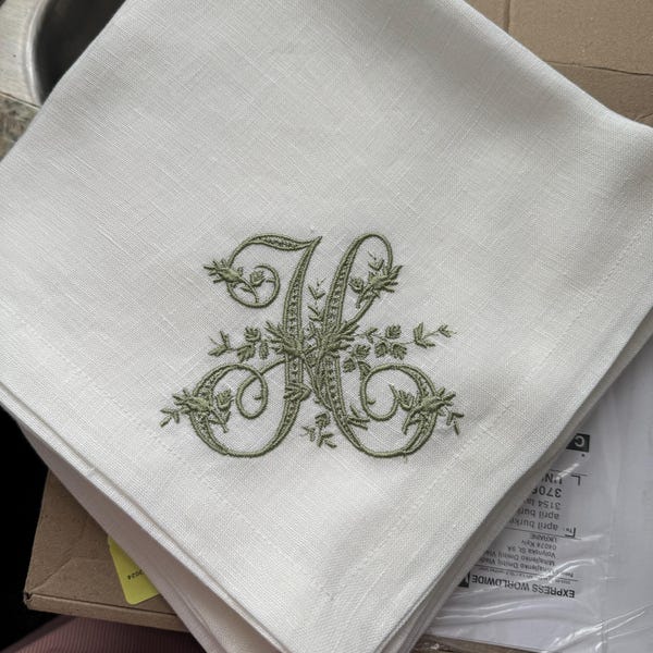 Chinoiserie Blue Willow Embroidered Linen Napkin, Holiday Table Decor ...