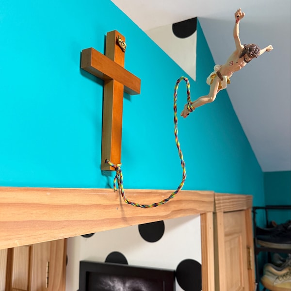 The Original Bunjesus - Bungee Jumping Jesus - Etsy