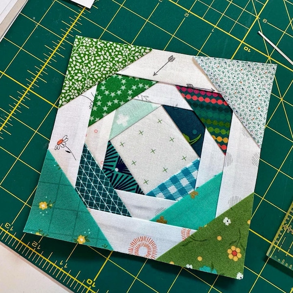 Triangle Log Cabin Foundation Paper Piecing Pattern, FPP, Quilt Block ...