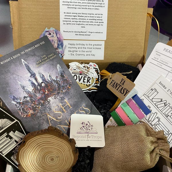 Blind Date With a Book Box Gifts for Book Lovers Personalized Book Gift ...