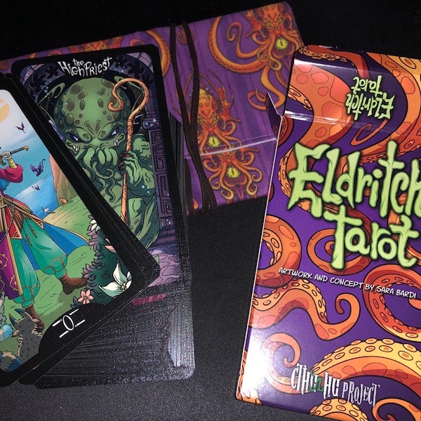 Cthulhu Mythos Poker Double Set green Edition, Black Edition & Dealer ...