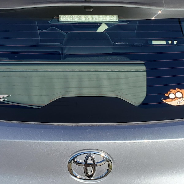 Mordecai Peeking Car Sticker - Regular Show Vinyl Decal - Etsy