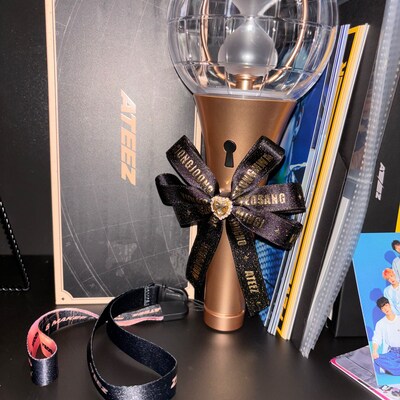 SEVENTEEN SVT Caratbong Ribbon Bow Keychain Pendant Light Stick Lanyard ...