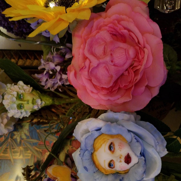 Alice in Wonderland (non)talking Flowers ELDER ROSE SUTHERLAND - Etsy