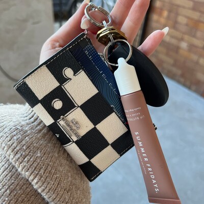 Summer Fridays Keychain Cap Chapstick Holder - Etsy Canada