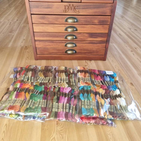 DMC Wooden Collectors Box Includes 1x Skein of All 500 Stranded Cotton ...