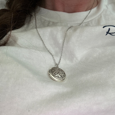 Four Photo Wedding Bouquet Locket, Bridal Locket With Photos of Loved ...