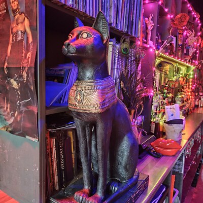 Art Deco Coffee Table Magenta Man - Etsy