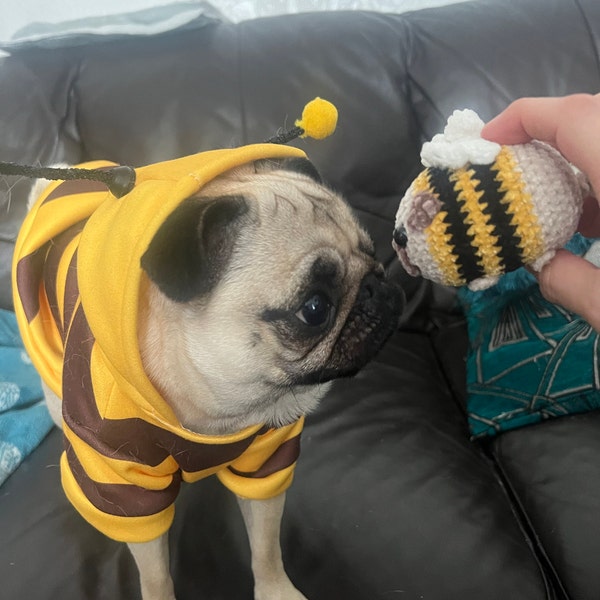 Crochet Potato Pug Bee Plushie: Chenille Yarn Desk Buddy - Etsy