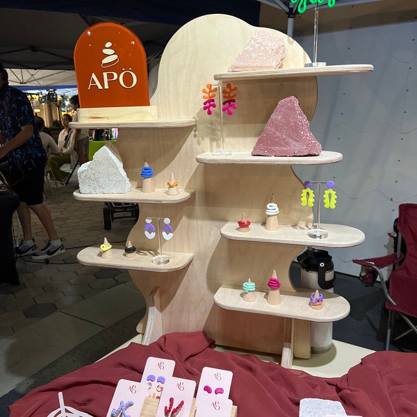 Asymmetrical Wavy Collapsible Stand, Retail Display, Market Display ...