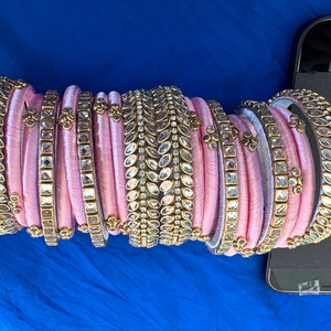 Multicolor Silk Thread Saree Pins for Return Gifts for Sangeet, Wedding ...