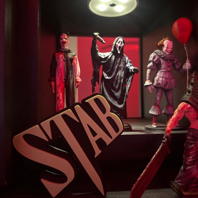 Stab Sign / Scream Logo / Bookcase Display / Shelf Display - Etsy