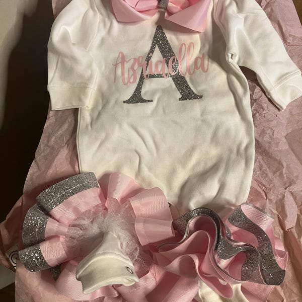 Baby Girl Outfit, Coming Home Outfit, Custom, Handmade, Personalized Newborn, Babyshower Gift ...