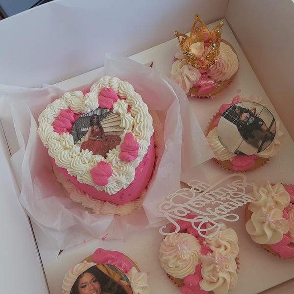 Printable Coastal Bulletin Board Letters | Scallops, Blue Gingham ...