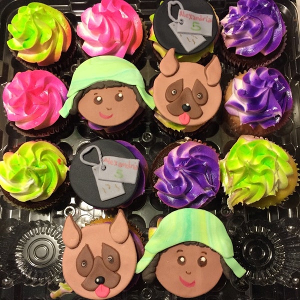 TWILIGHT FAN- Fondant Cupcake, and Cookie Toppers - 1 Dozen - Etsy