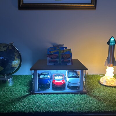 Retro Futuristic Rocket Space Ship / Spaceship LED Lamp Free Shipping ...