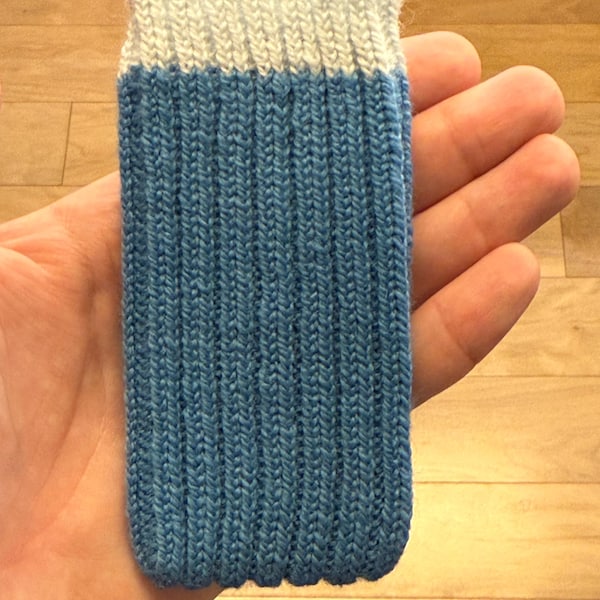 Hand Knit Apple Ipod Classic Cozy | Apple Ipod Sock | Apple Ipod ...