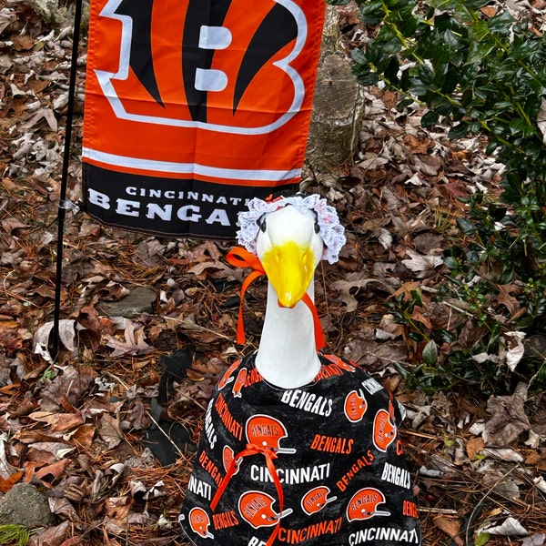 AFC / Cincinnati Bengals Goose Dress/goose Clothes/concrete Goose/lawn ...