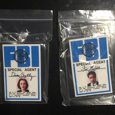 X-files Prop Mulder or Scully ID Hanger SCREEN ACCURATE - Etsy