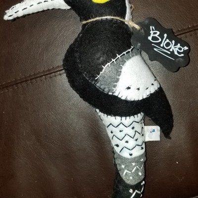 MAGPIE a PDF Pattern for a Hand Embroidered Felt Plush Ornament Instant ...