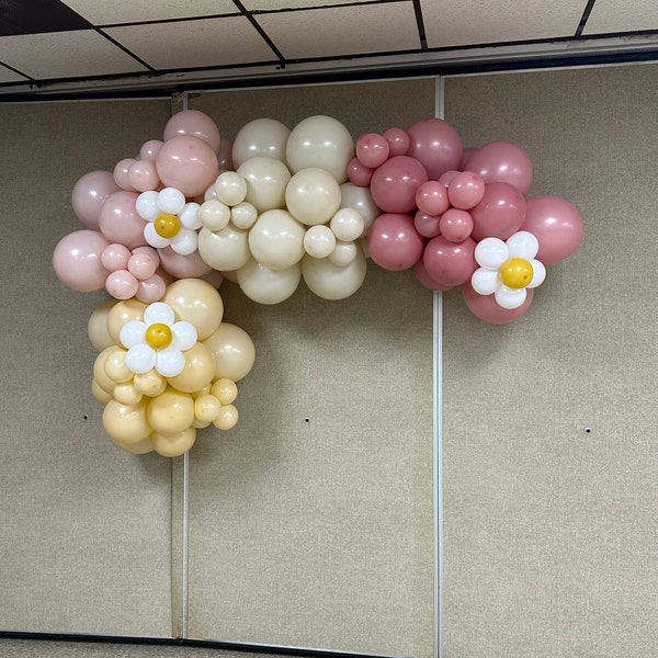 Bluey Balloon Backdrop, Let's Pawty Balloon Garland, Bluey Birthday ...