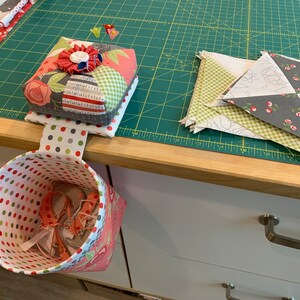 SEW SASSY Thread Catcher Sewing Pattern Pincushion Scrap Bag - Etsy
