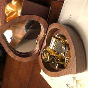Custom Melody Music Box / Personalized Music Box With a Custom Metal ...