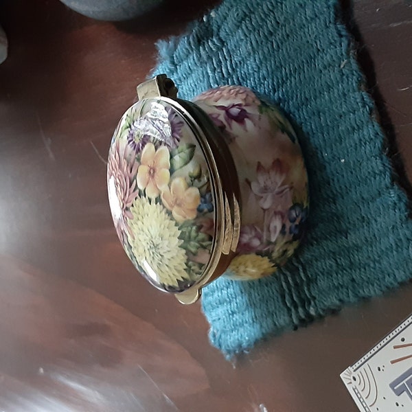 Vintage Metallised Royal Tuscan Wedgwood Cup N Saucer Set Bone China No ...