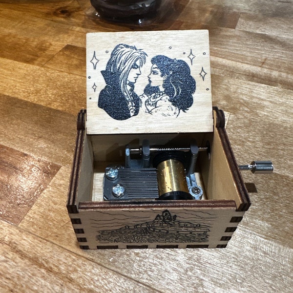 Labyrinth Music Box – Hand-cranked Music Box – Fantasy Music Box – Mini ...