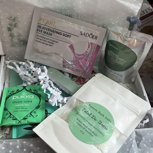 Pamper Gift Box for Her Teenage Tween Birthday Sleep Over Pamper Self ...