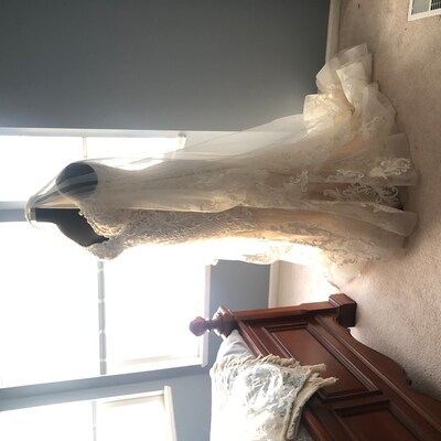 Men's Headless Matte White Finish Full Body Mannequin With Metal Base ...