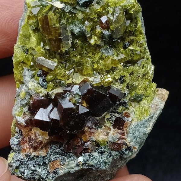 165 Grams Unusual Quartz With Geometrical Shape Mother Rock Specimen ...