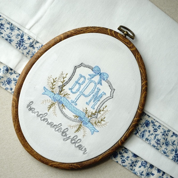 Royal Flower Frame Embroidery Design - Creative Round Frame Machine ...