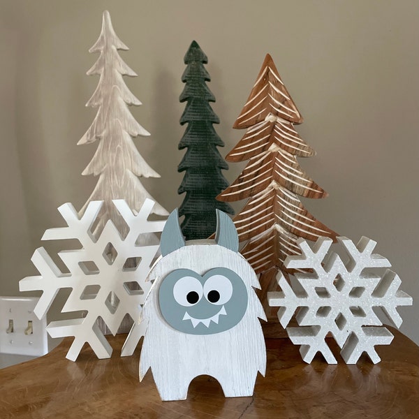 Chunky Wood Yeti - Abominable Snowman - Yeti Family Display - Winter ...