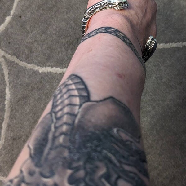 Xenomorph Bracelet Handmade in Solid Silver, Alien Jewelry - Etsy