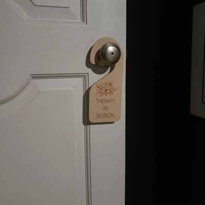 Engraved Please Do Not Disturb Sign Treatment in Session Sign in ...