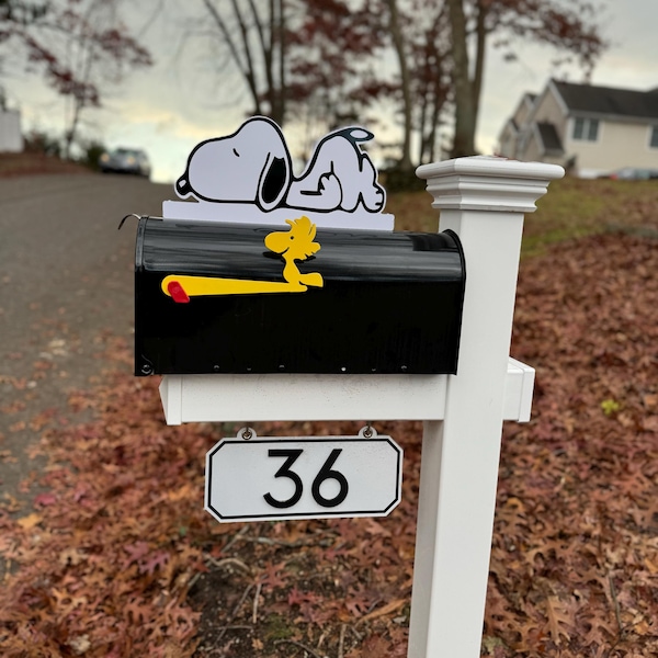 Snoopy Mailbox Topper Accessory | Charlie Brown Christmas | Crib ...