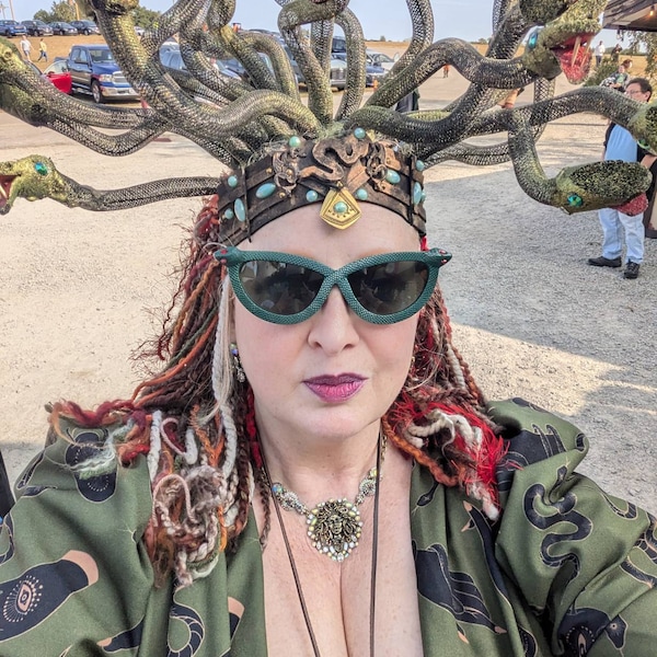 MADE TO ORDER 20 Days Medusa & Venus Flytrap Headpiece, Snake Headpiece ...