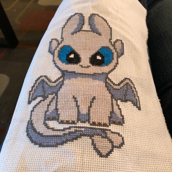 Toothless Cross Stitch Pattern, Light Fury Cross Stitch, How to Train ...