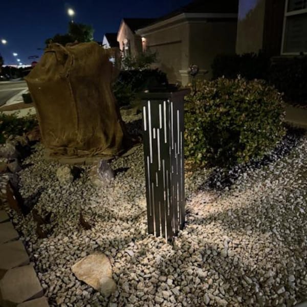 Lighted Garden Column Garden Pillar Steel Metal Art / Metal Decor ...