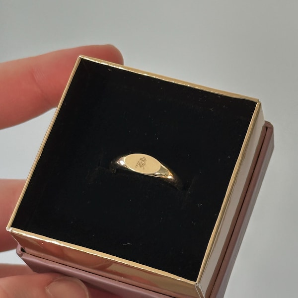 14k Solid Gold Tiny Signet Ring, Delicate Personalized Pinky Ring Women, Zodiac Monogram ...