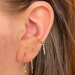 Crossover Conch Clicker Hoop, G23 Titanium 12mm Gold Conch Earring ...