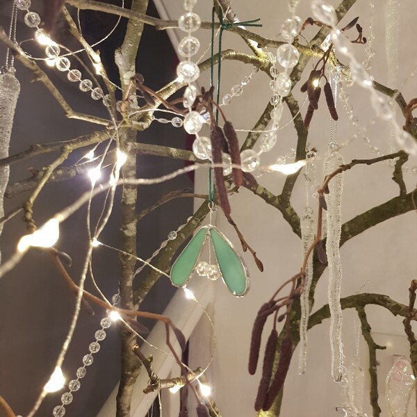 3 Glass Bauble, Mistletoe Christmas Decoration, Mistletoe Tree ...