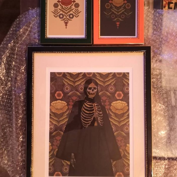 Mid Century Vintage Style Glossy Lacquer Colorful Picture Frames Black ...