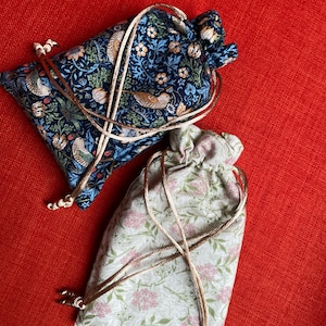 Large Tarot, Oracle, Rune Reading Cloth / Spread Cloth in Cotton Velvet ...