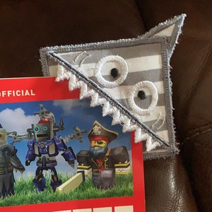 Corner Bookmarks 12 Different in the Hoop Machine Embroidery Designs ...