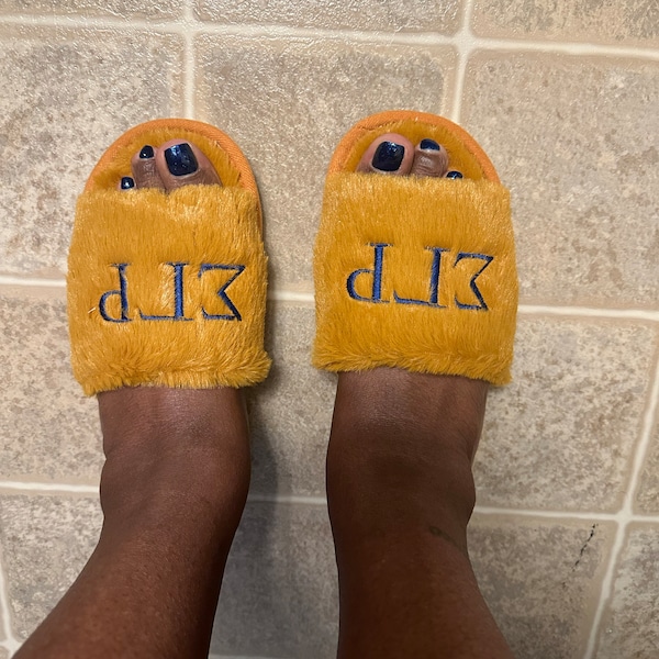 Delta Sigma Theta DST Black Plush Embroidered Women's Slipper Red ...