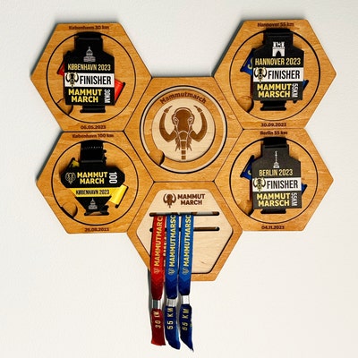 World Marathon Challenge Finisher Medal Holder With Full ...