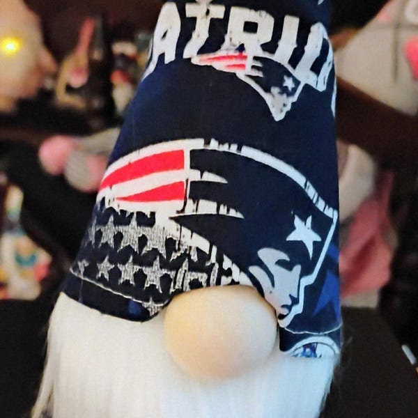NFL FOOTBALL GNOMES, Tiered Tray, Home Team Mantle Decor, Football Fan ...