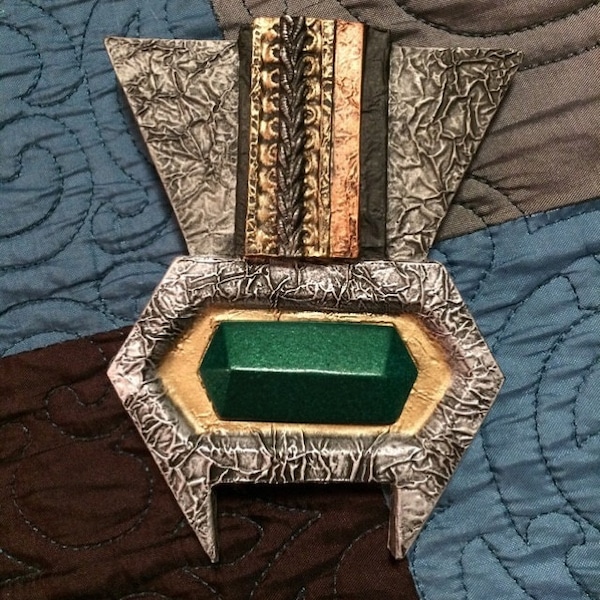 Star Trek Klingon AWARD of EXCELLENCE Resin Prop Pin - Etsy